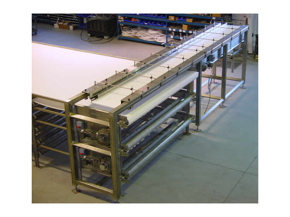 Reciprocator Conveyors & Cooling Conveyor Systems | Kleenline